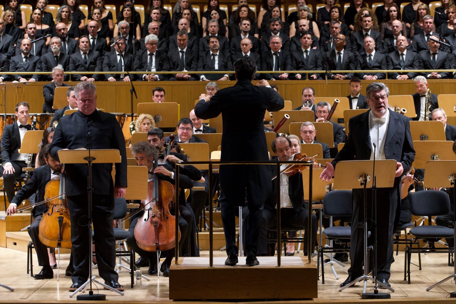 Crítica: David Afkham dirige el III acto de Parsifal con la OCNE ...