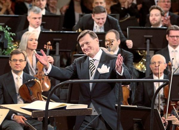 Crítica: Christian Thielemann dirige la Filarmónica de Viena junto a ...