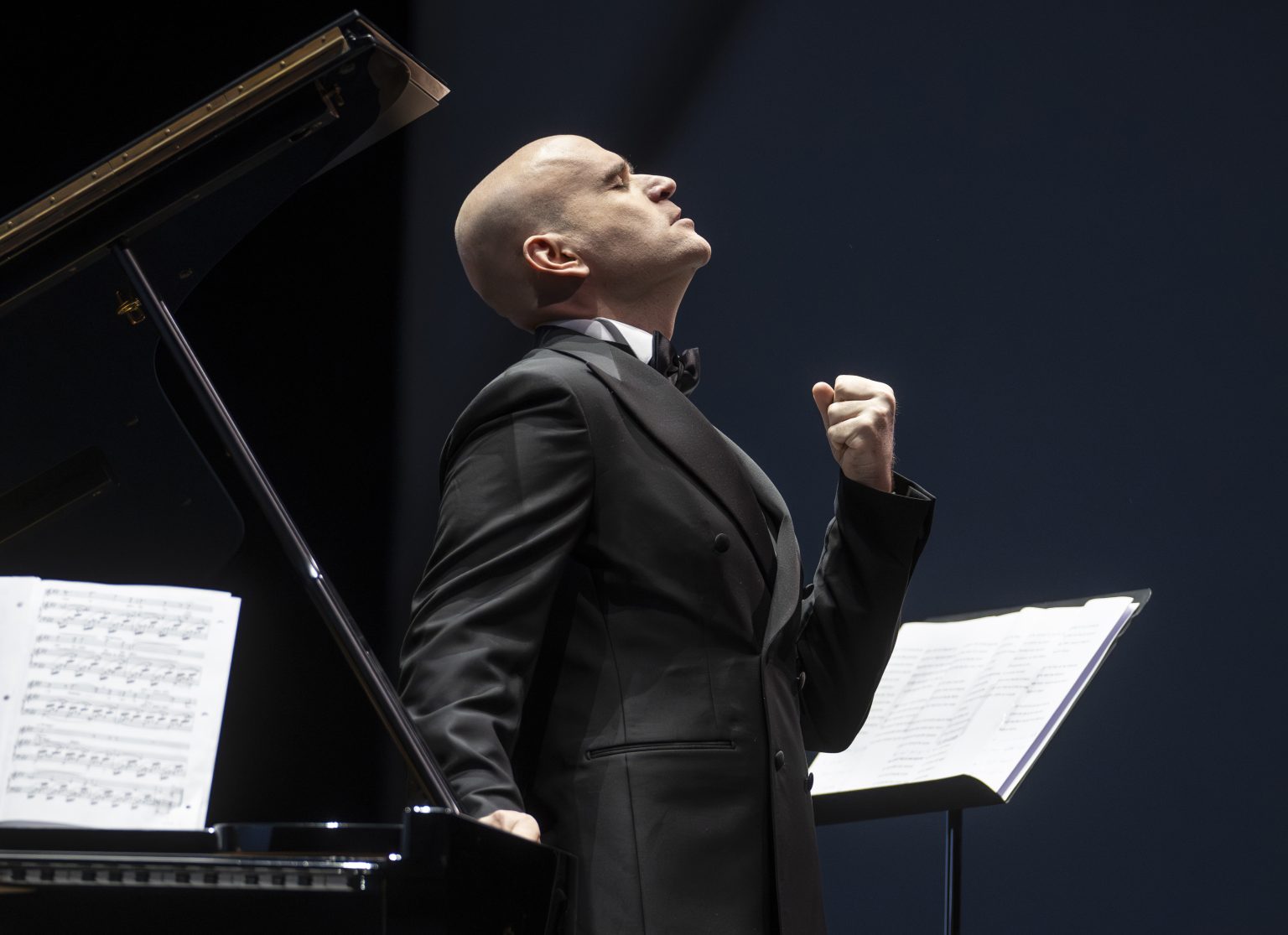 Michael Fabiano: "la ópera sigue siendo un acto de generosidad hacia el ...